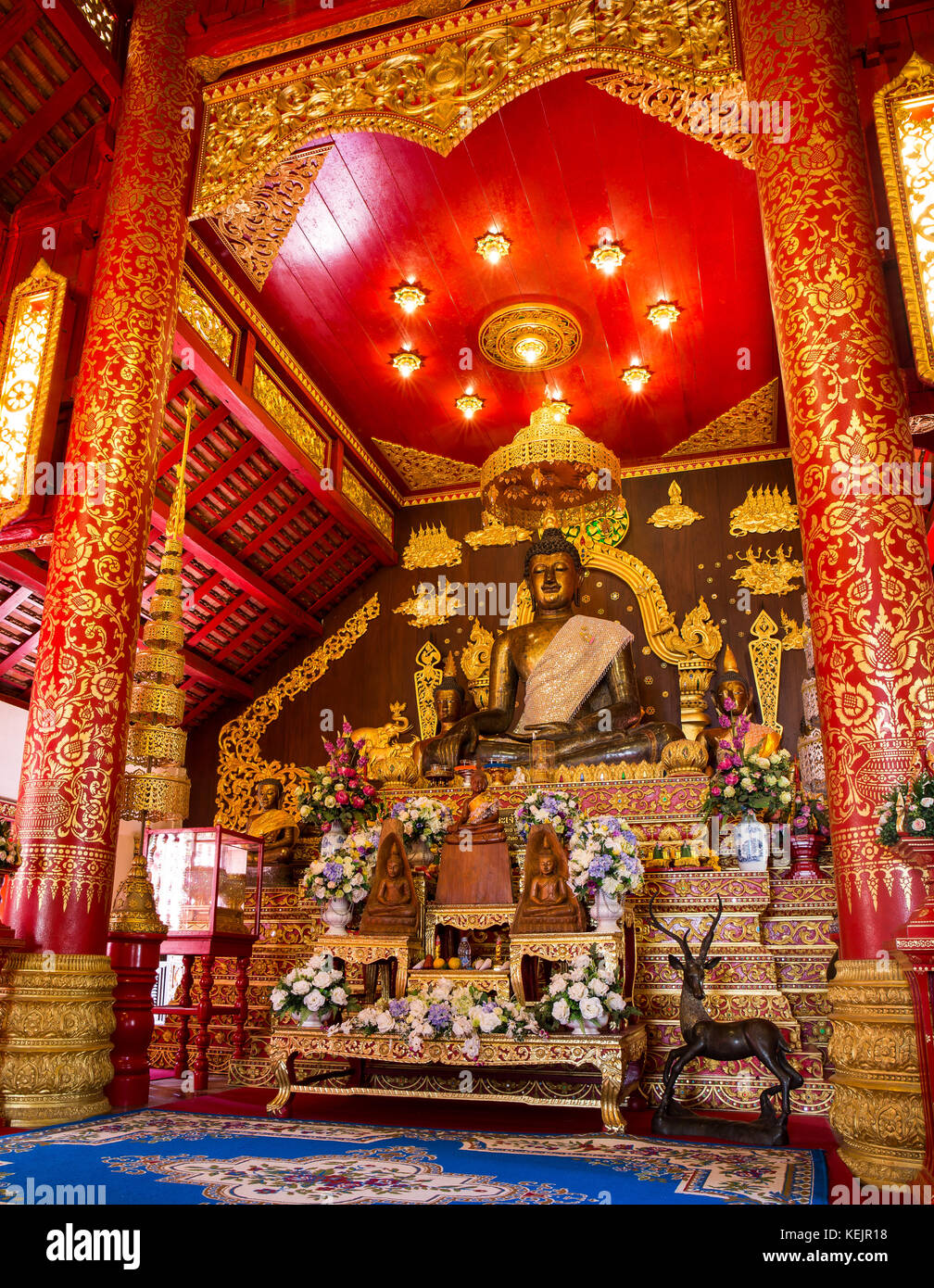 CHIANG RAI, THAILAND - JANUARY 5: Interior of Thai northern temple and ...