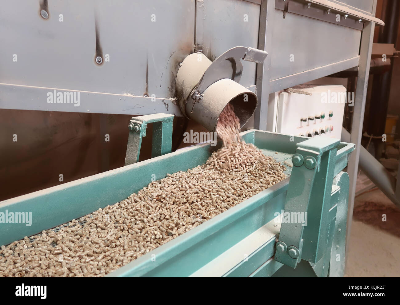 Part of pellets manufacturing process Stock Photo - Alamy