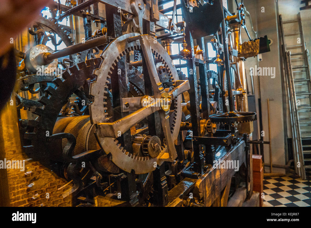Clock mechanism hi-res stock photography and images - Alamy
