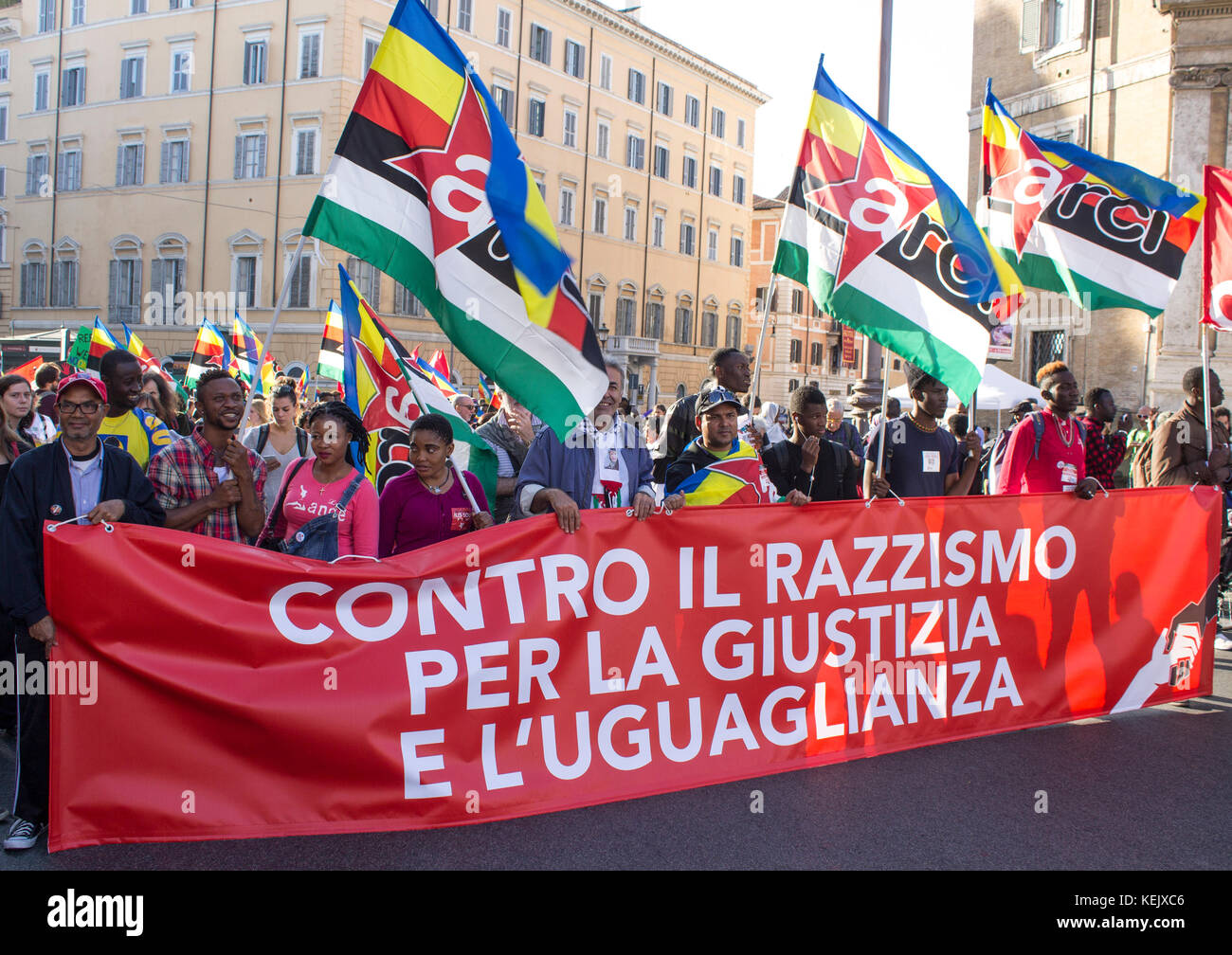 Rome, Italy. 21st Oct, 2017. Thousands of people have manifested ...