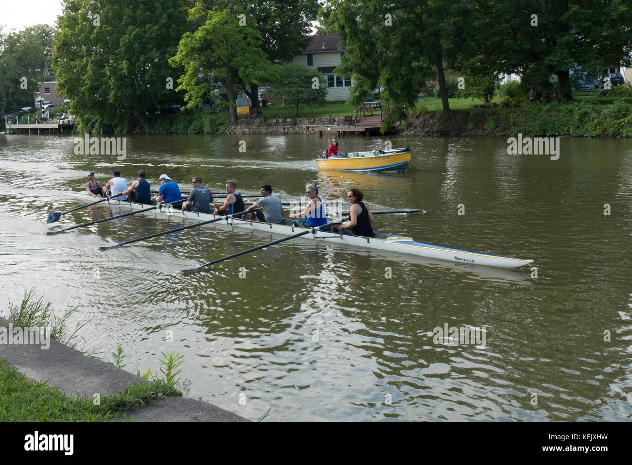 Crewing hi-res stock photography and images - Alamy