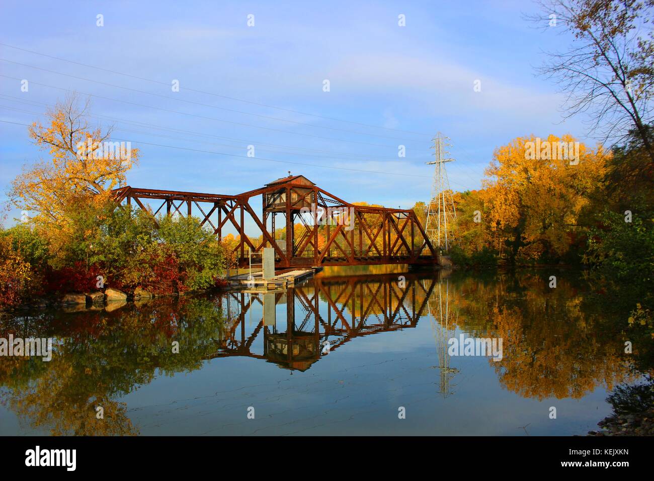 Fox river bridge hi-res stock photography and images - Alamy