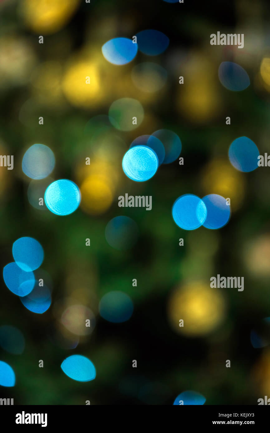 Flashing yellow christmas lights hi-res stock photography and images ...