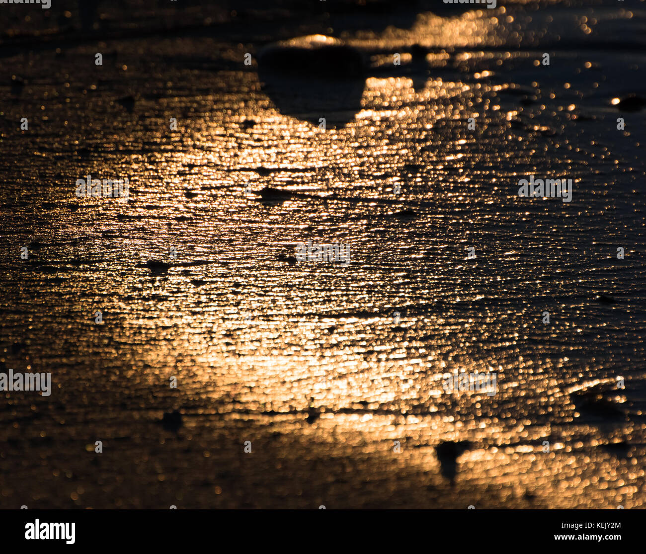 Sun patterns hi-res stock photography and images - Alamy