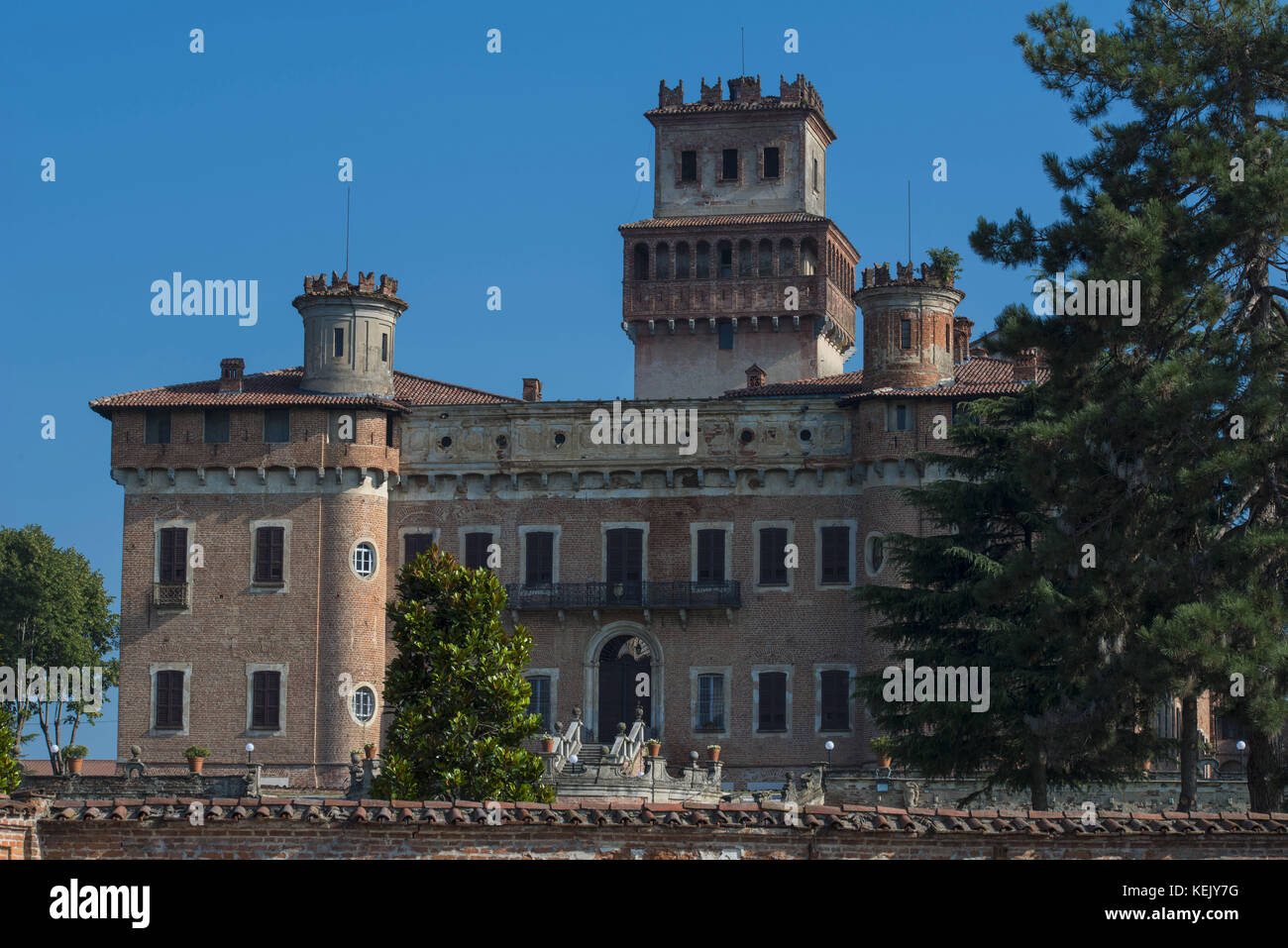 chignolo po, castle, italy Stock Photo - Alamy