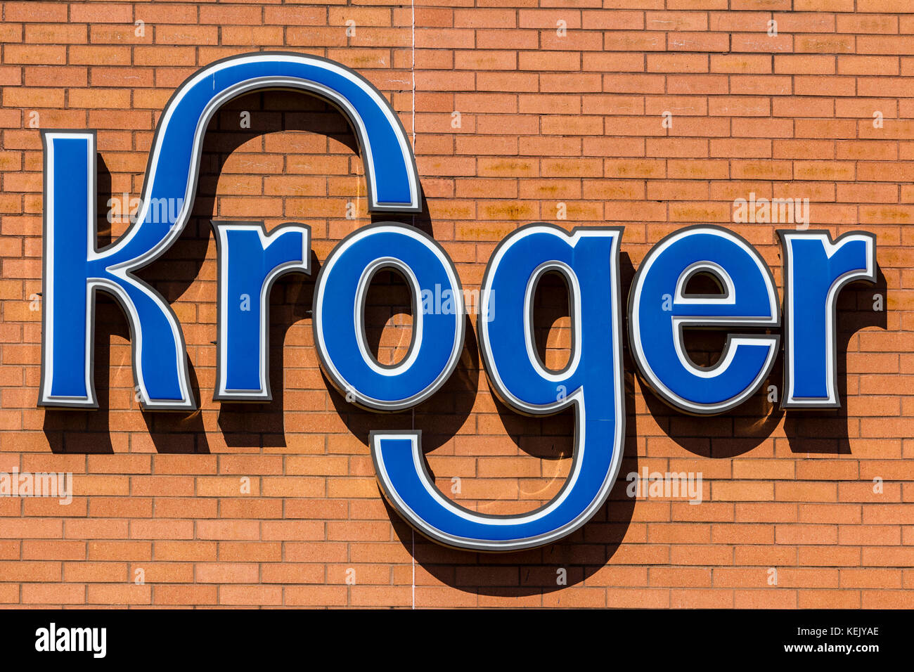 Indianapolis - Circa October 2017: Kroger Supermarket. The Kroger Co ...