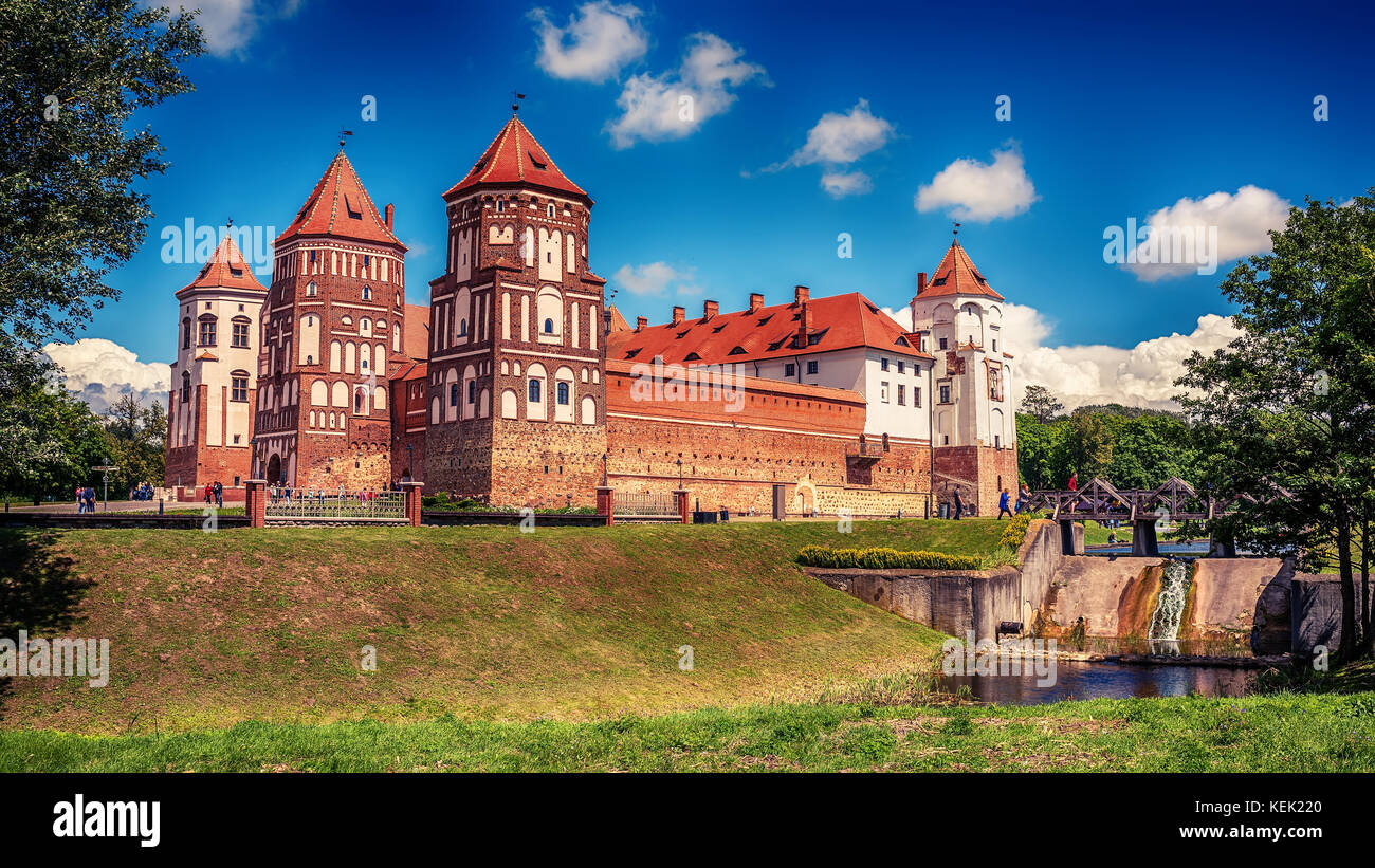 Belarus: Mir Castle in the summer Stock Photo - Alamy