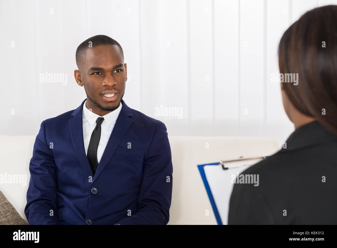 African american psychologist hi-res stock photography and images - Alamy