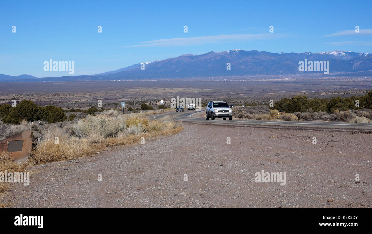 Cars on the road in Arizona, USA Stock Photo - Alamy