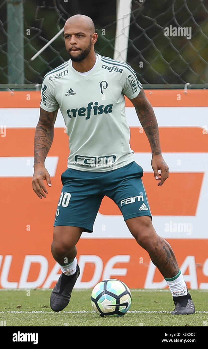 SÃO PAULO, SP - 21.10.2017: TREINO DO PALMEIRAS - The player Felipe ...