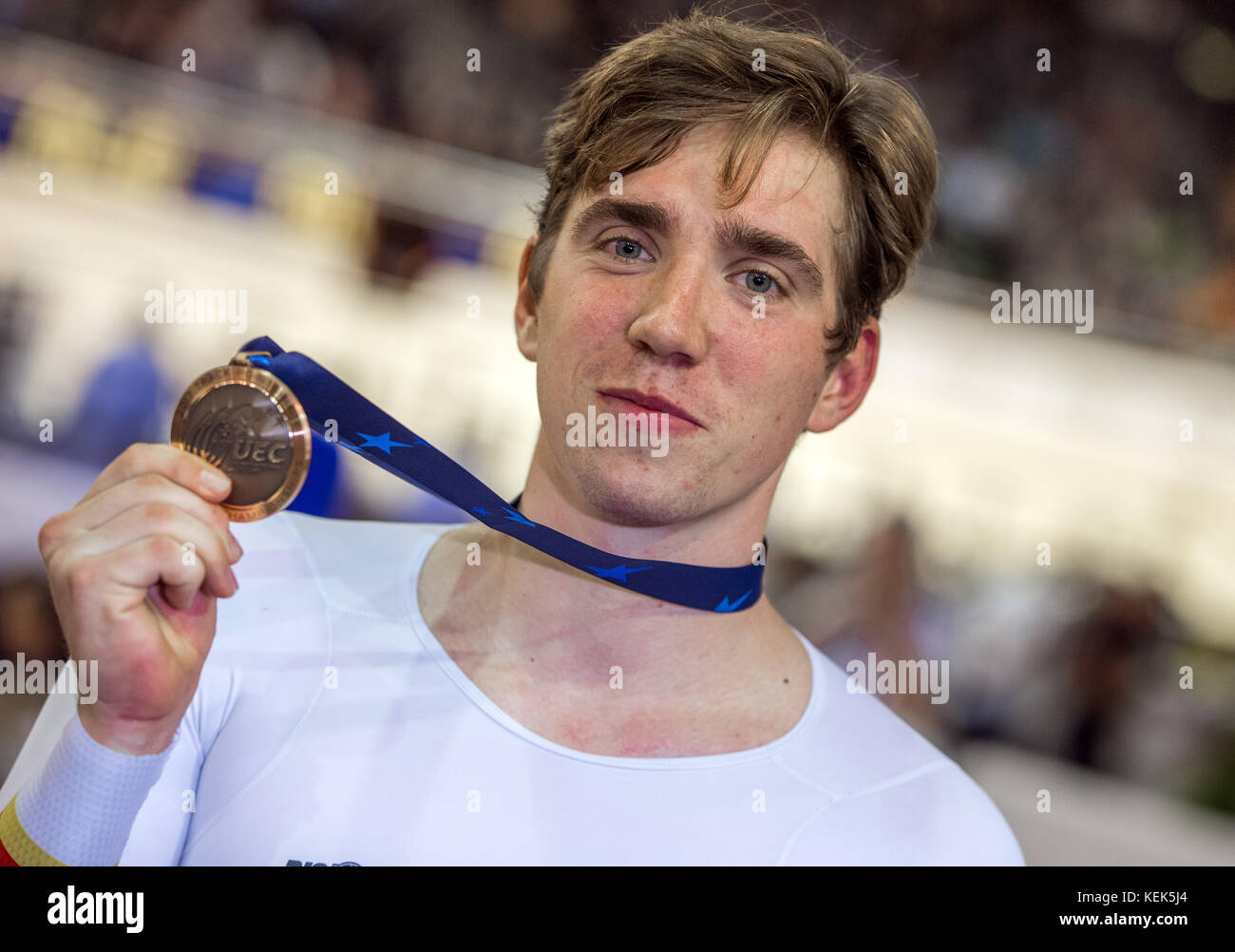 Berlin, Germany. 21st Oct, 2017. Germany's Maximilian Beyer holds his ...