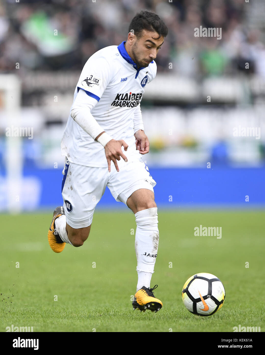 Muenster, Deutschland. 21st Oct, 2017. Burak Camoglu (KSC). GES ...