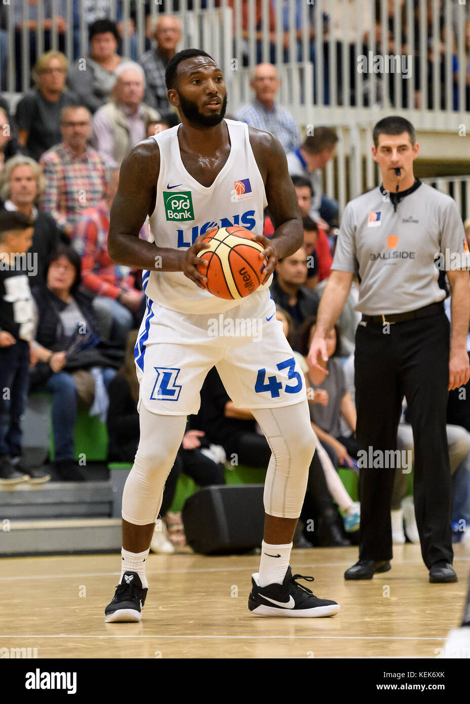 Karlsruhe, Deutschland. 21st Oct, 2017. Cyrus Lamont Tate (Lions ...