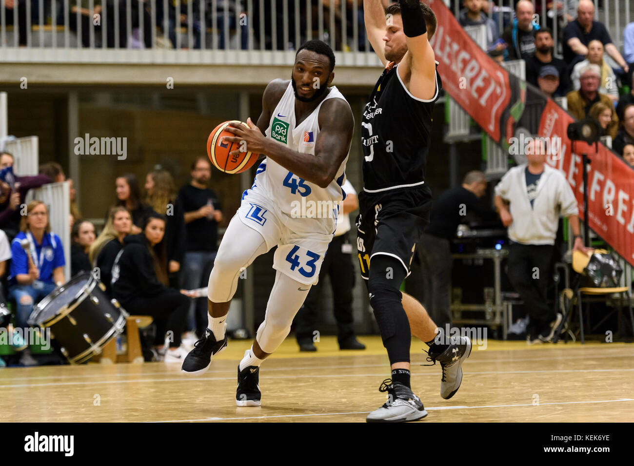 Karlsruhe, Deutschland. 21st Oct, 2017. Cyrus Lamont Tate (Lions ...