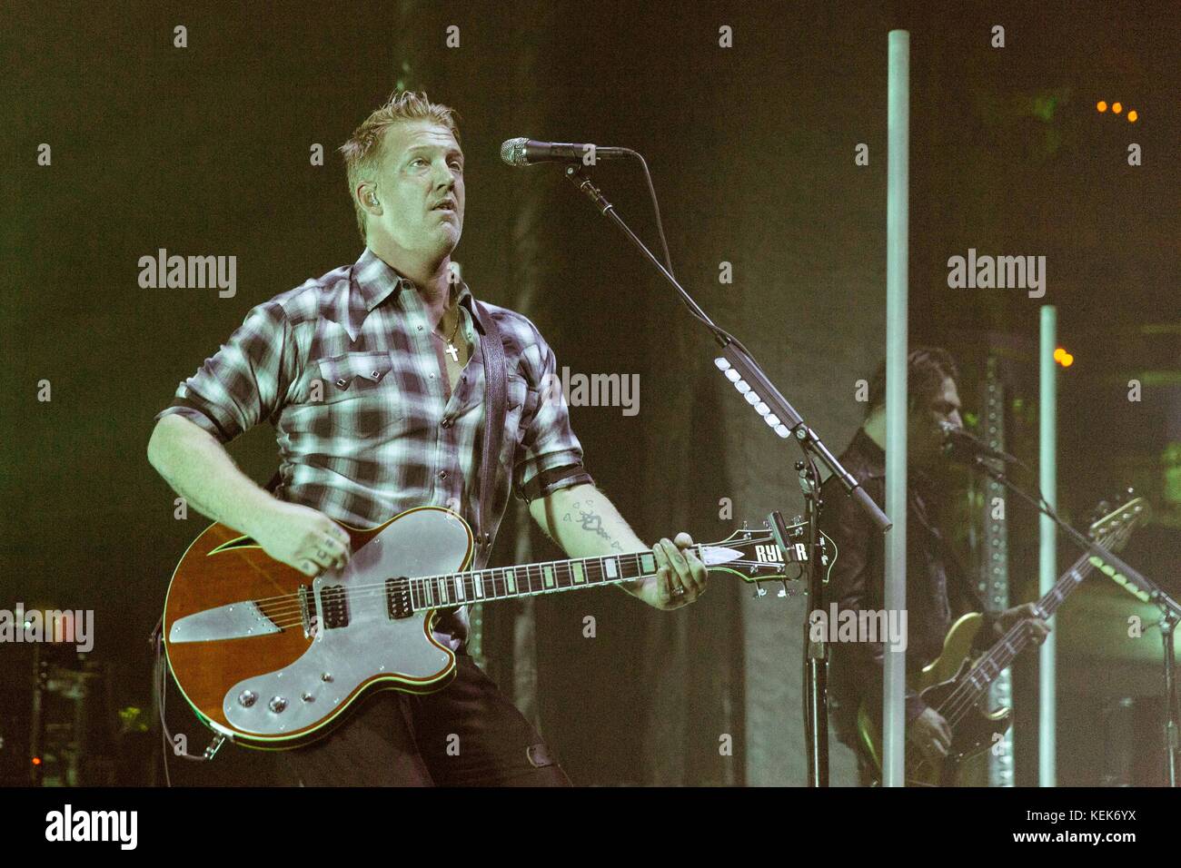 Milwaukee, Wisconsin, USA. 15th Oct, 2017. JOSH HOMME and MICHAEL ...