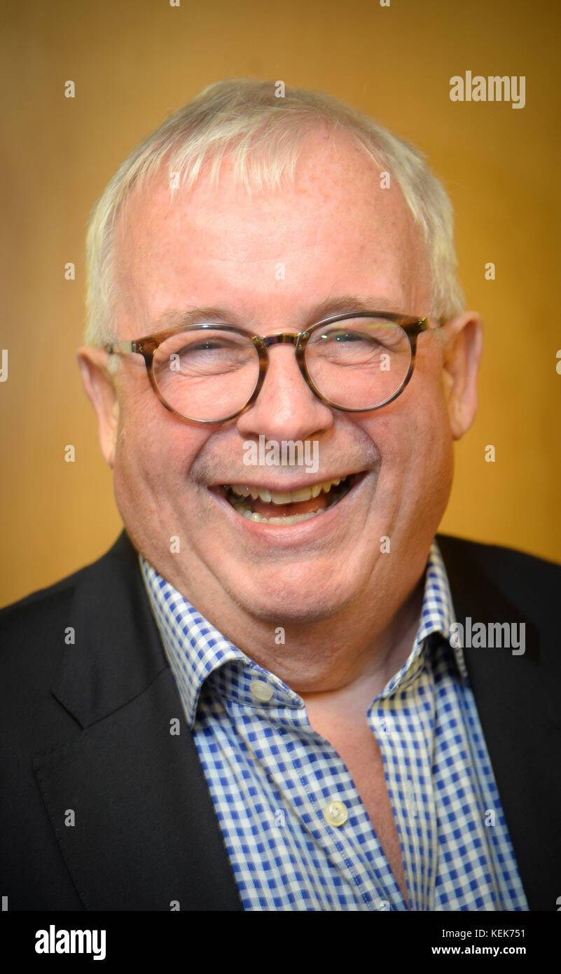 Christopher biggins hi-res stock photography and images - Alamy