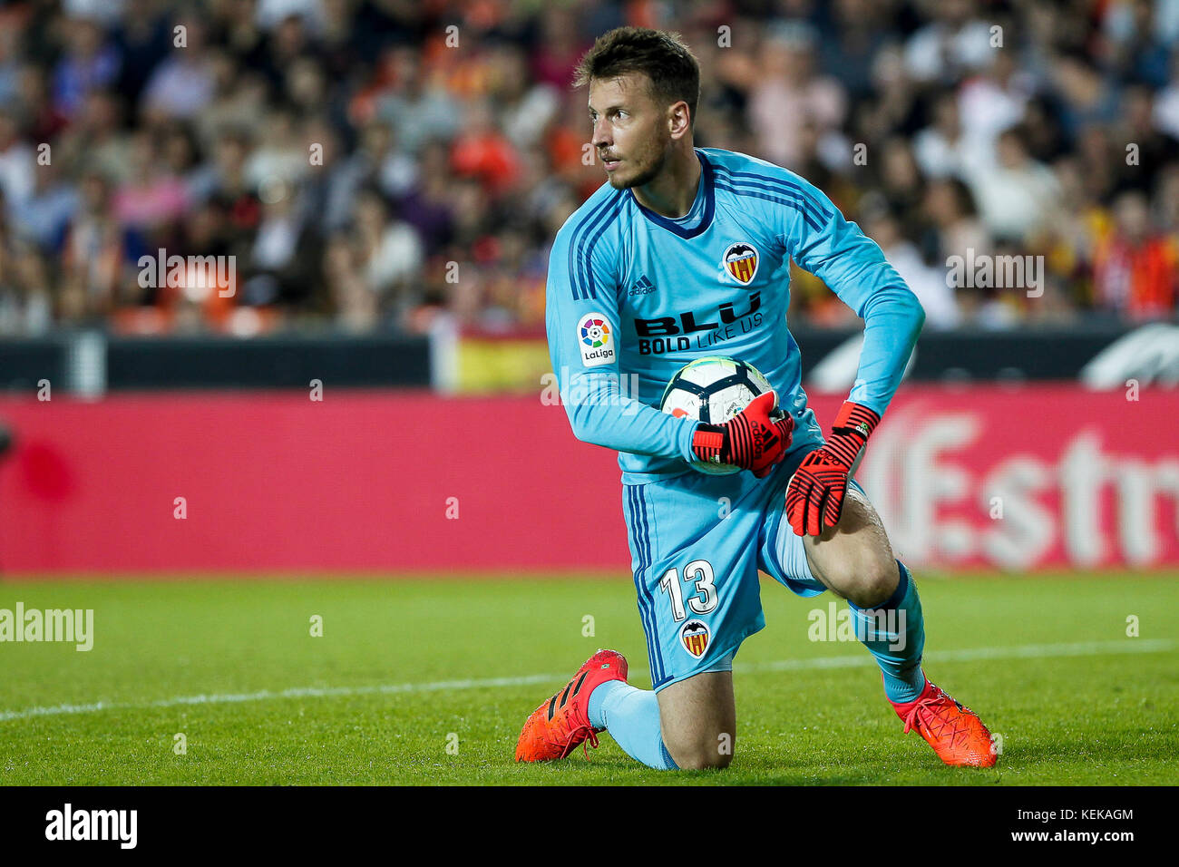 Valencia, Spain. 21st Oct, 2017. 13 Norberto Neto of Valencia CF during ...