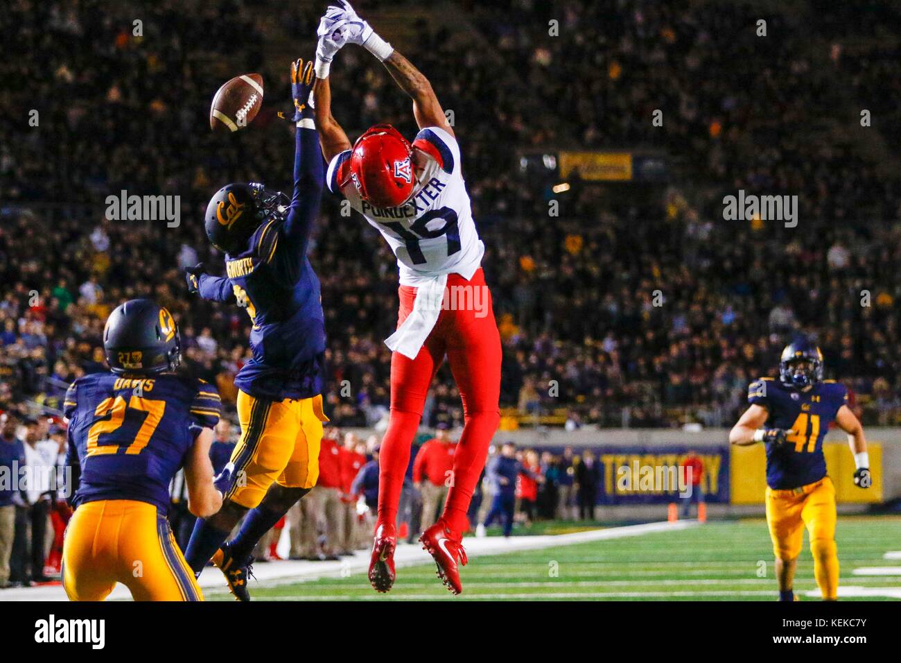 October 21, 2017 - Berkeley, California, U.S - Arizona WR Shawn ...