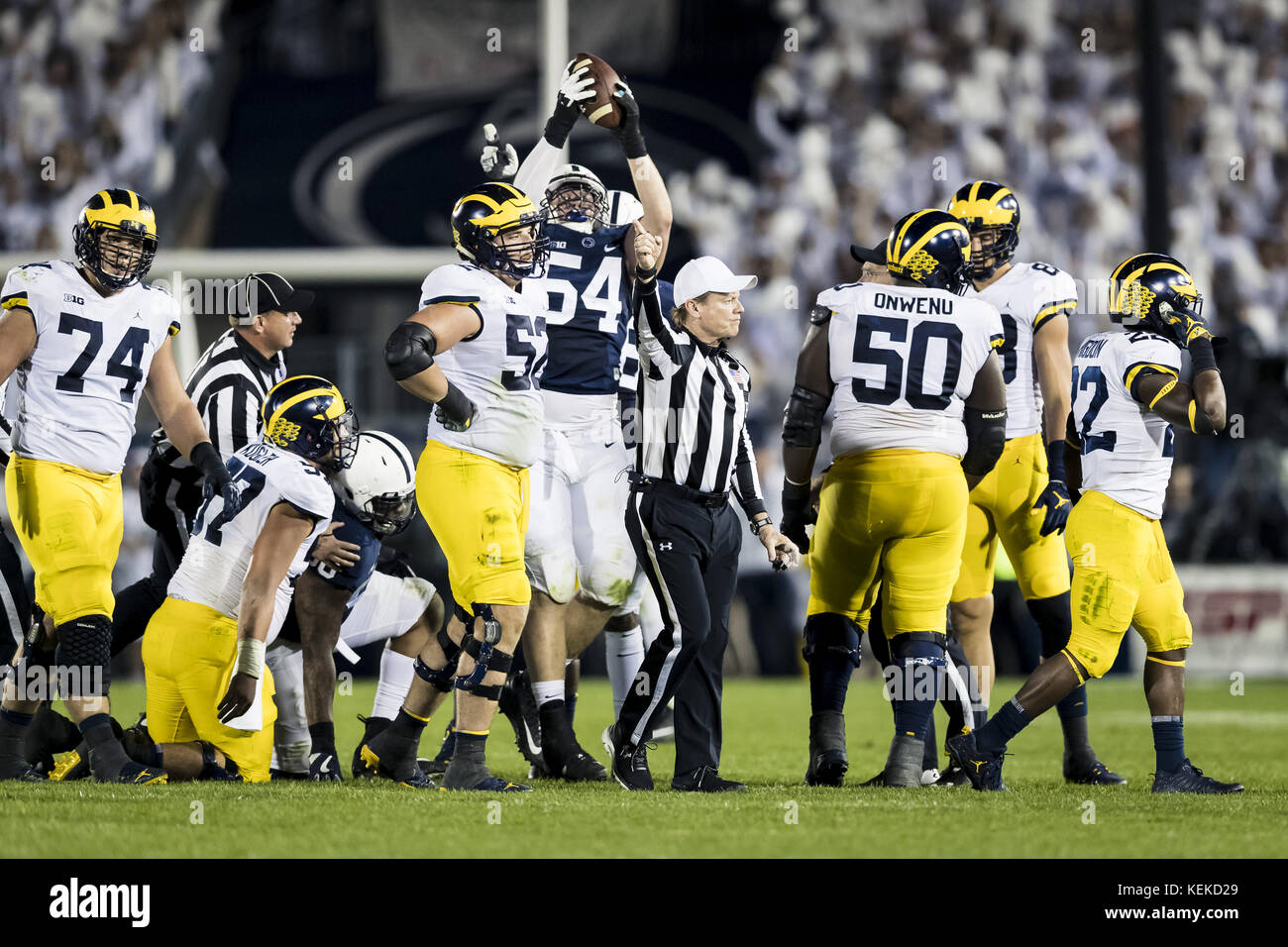 University Park, Pennsylvania, USA. 21st Oct, 2017. October 21, 2017 ...