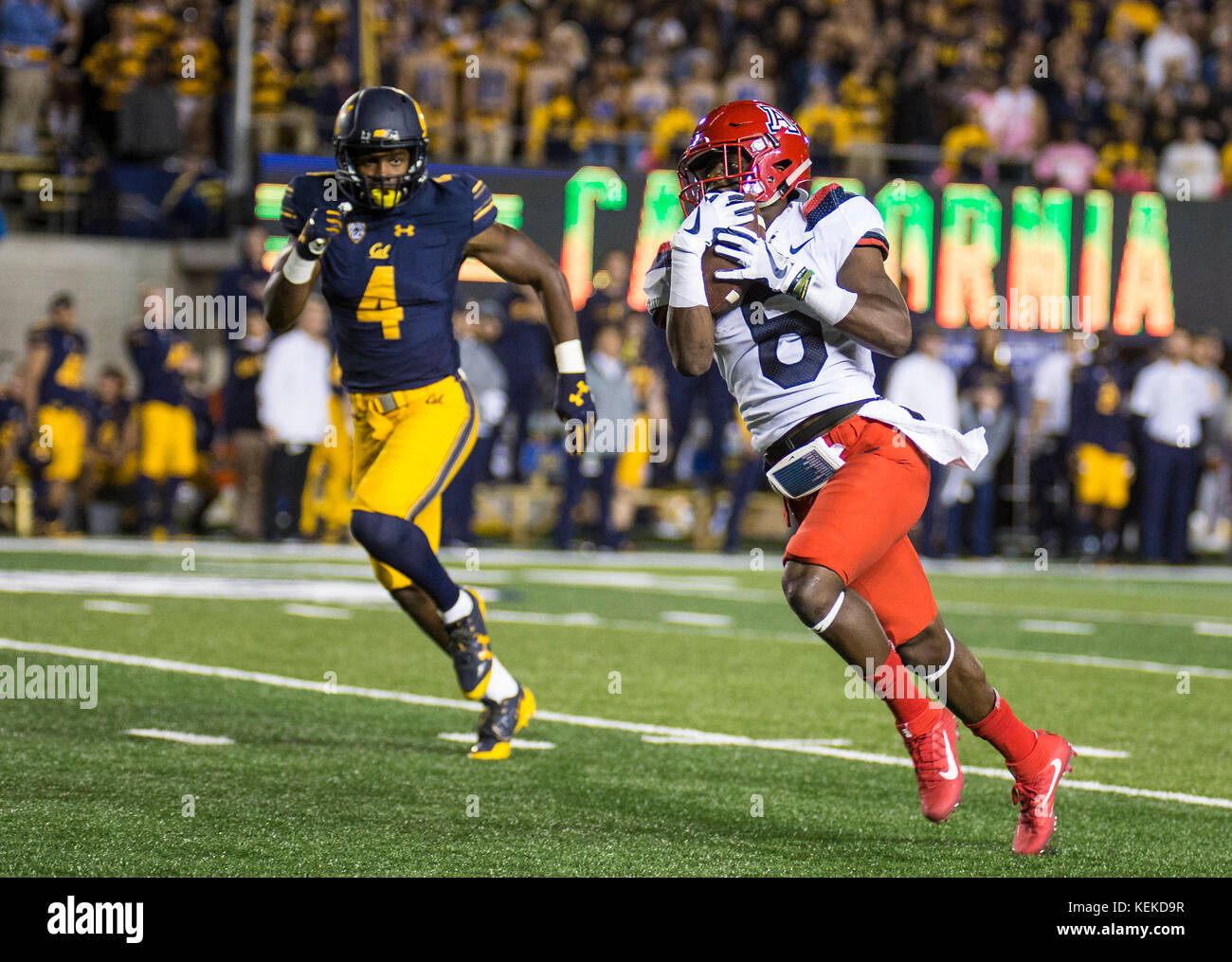 California Memorial Stadium. 21st Oct, 2017. U.S.A. Arizona wide ...