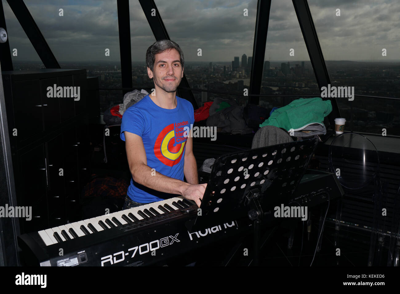 London, England, UK. Hundreds participlate The Gherkin Challenge at the ...