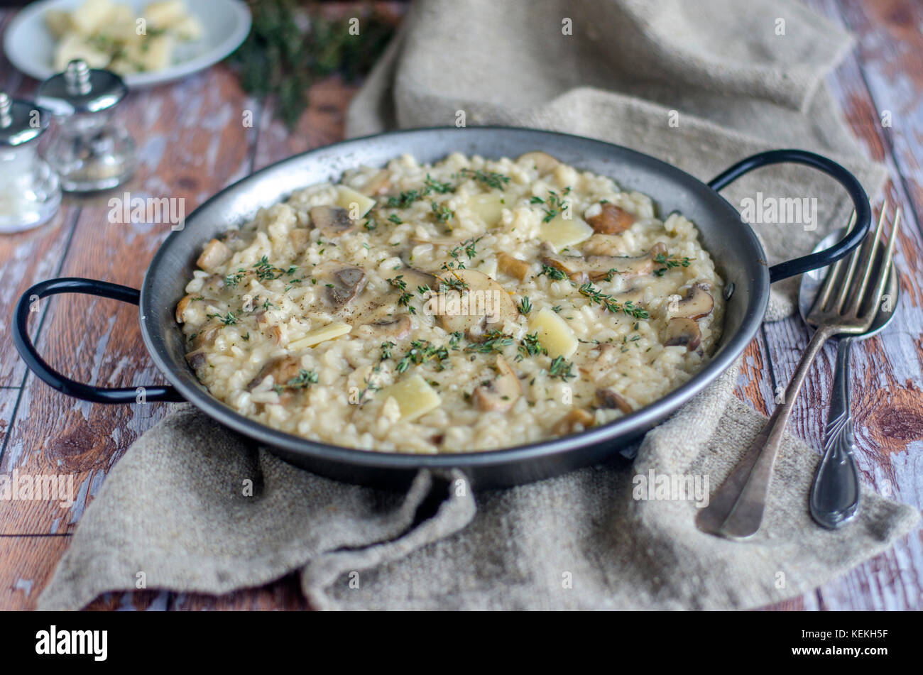 Chestnut mushroom risotto hi-res stock photography and images - Alamy