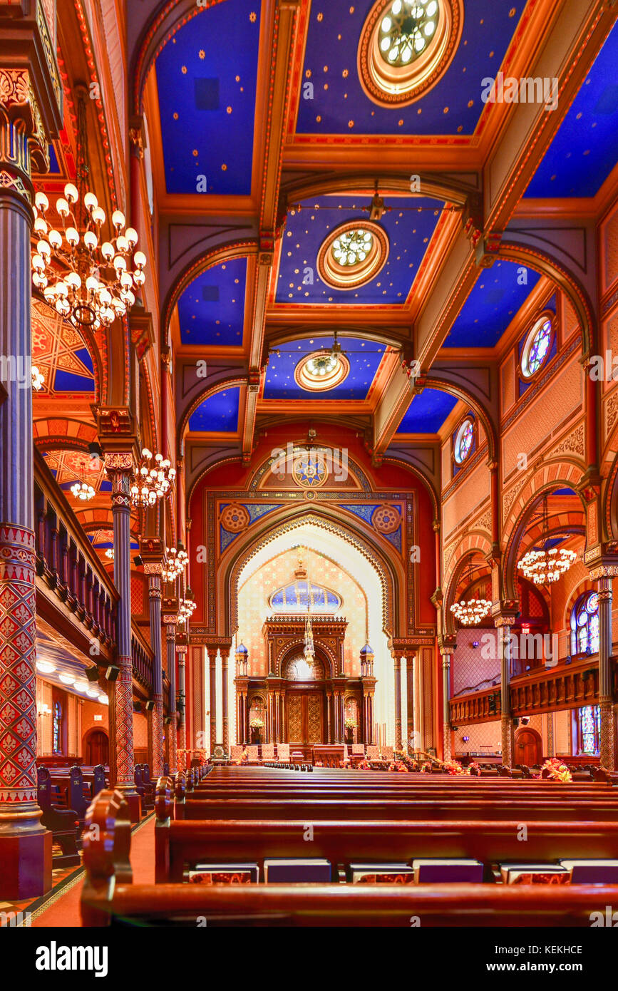 New York City - Oct 11, 2017: Central Synagogue in Midtown Manhattan ...