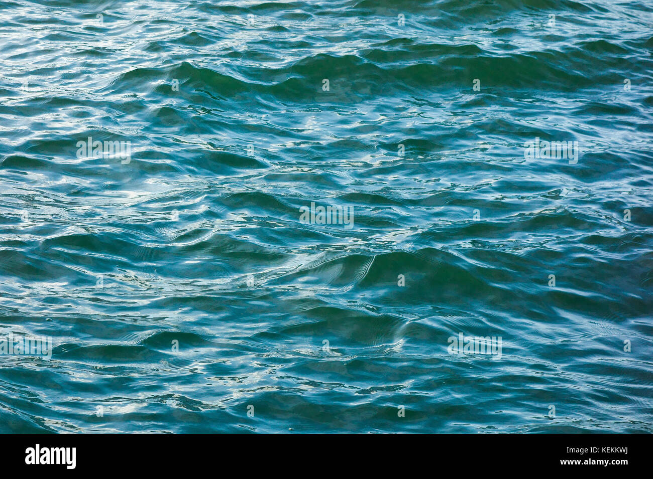Rough waves that sway the harbor Stock Photo - Alamy