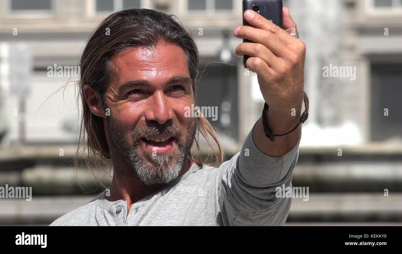 Male selfies hi-res stock photography and images - Alamy