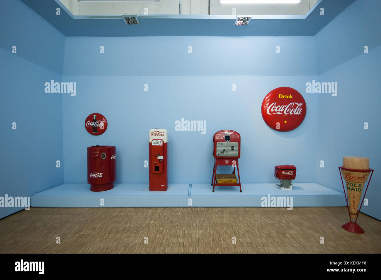 1950s Coca Cola High Resolution Stock Photography and Images - Alamy