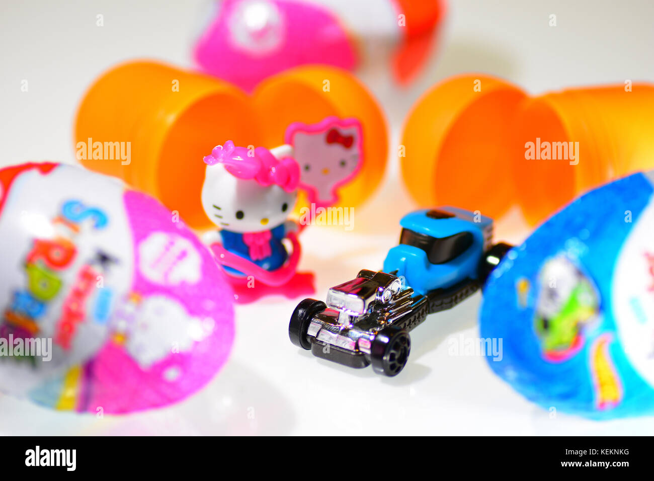 Kinder eggs hi-res stock photography and images - Alamy