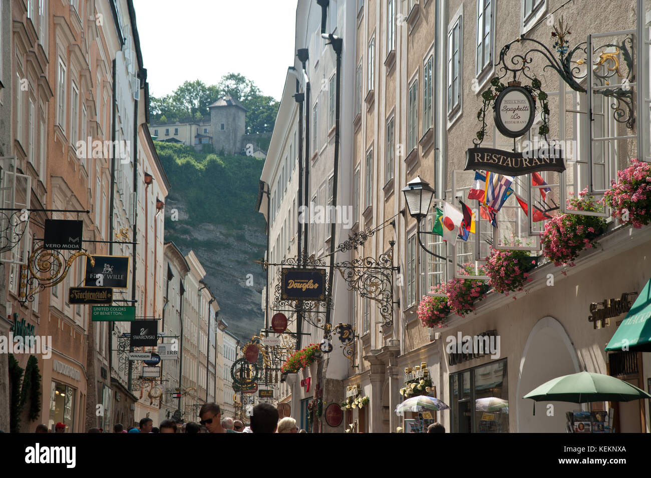 Getreidegasse salzburg hi-res stock photography and images - Alamy