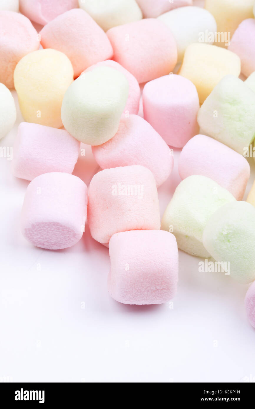 Small marshmallow hi-res stock photography and images - Alamy