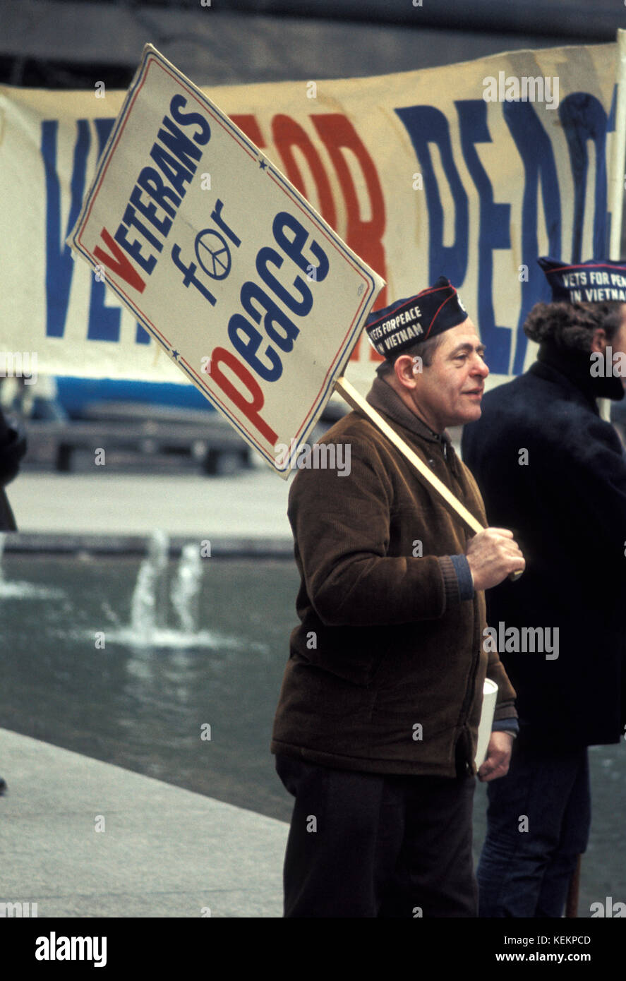 Vietnam war peace sign hi-res stock photography and images - Alamy