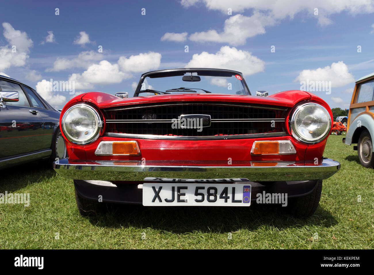 Triumph tr6 front view hi-res stock photography and images - Alamy