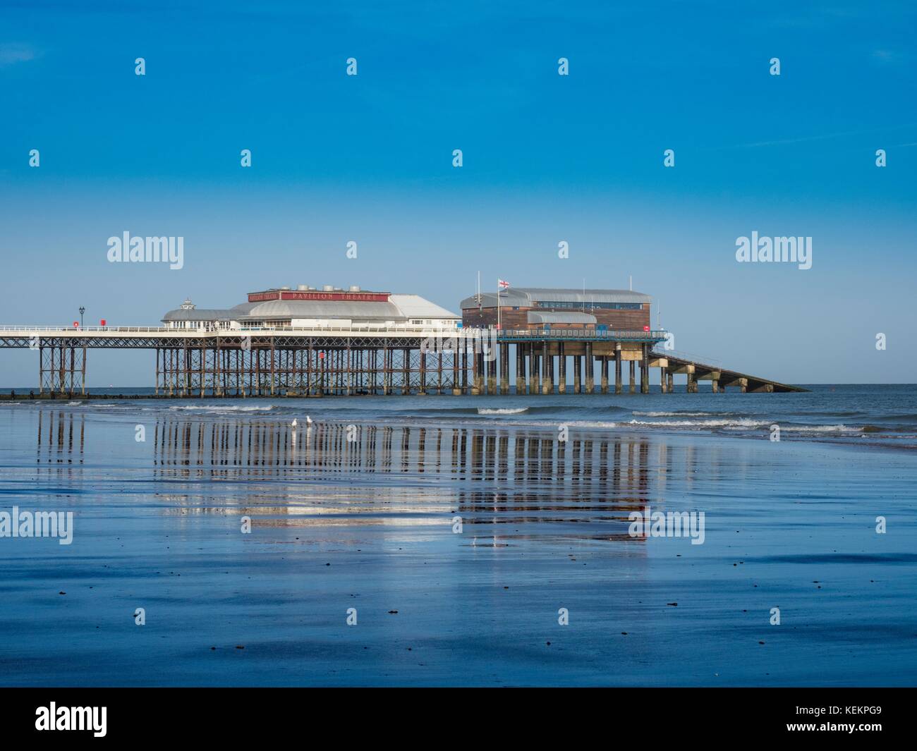 View of Cromer beach showing the famous pier, Norfolk, England Stock ...