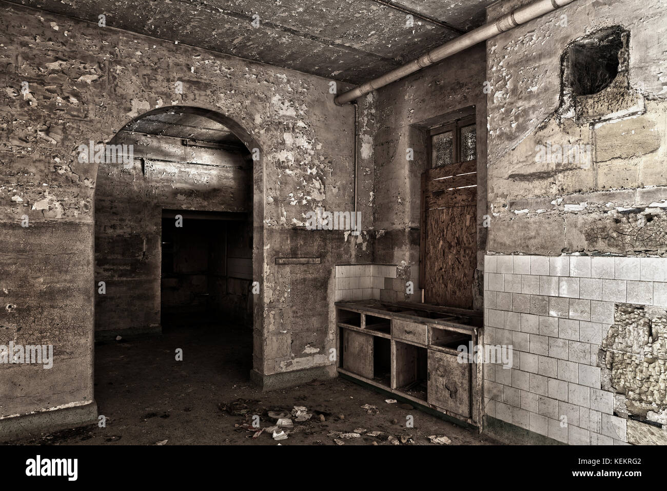Interior shot of an old and decaying kitchen Stock Photo - Alamy