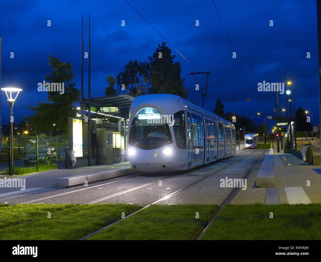 Tramway Lyon, °T2 St.Priest Stock Photo - Alamy