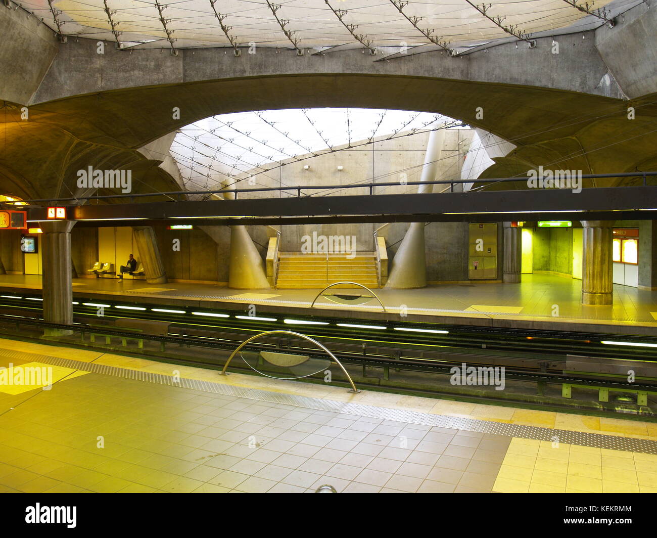 Lyon, Metrolinie D, Station Parilly - Lyon, Metro Line D Stock Photo ...