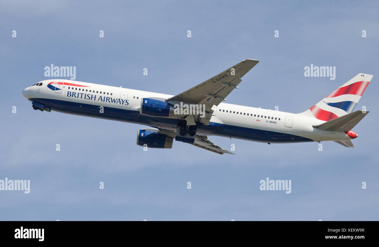 British Airways Boeing 767 G-BNWB taking off from London-Heathrow ...