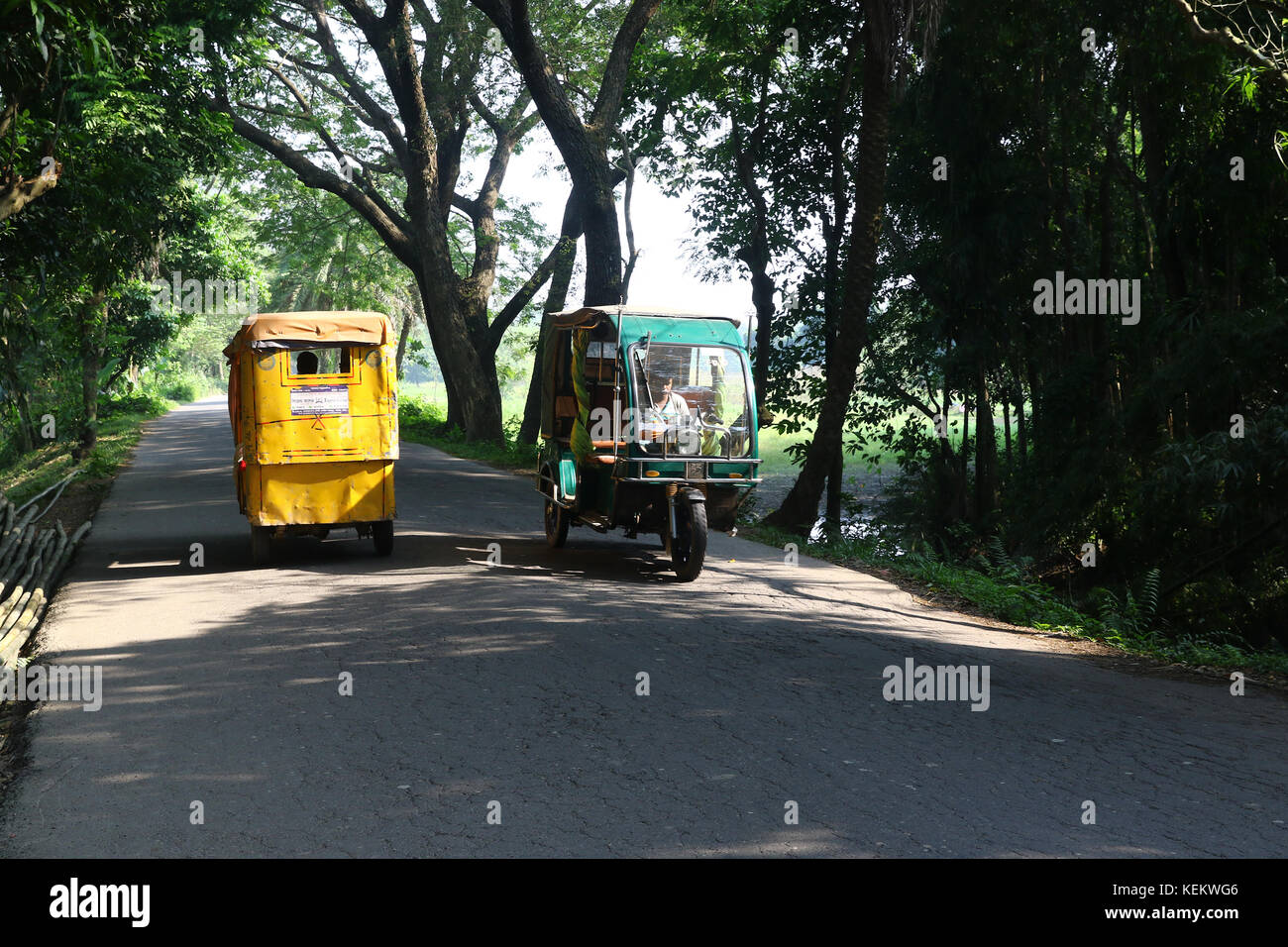 Bangladesh - Battery rickshaw ride Stock Photo - Alamy