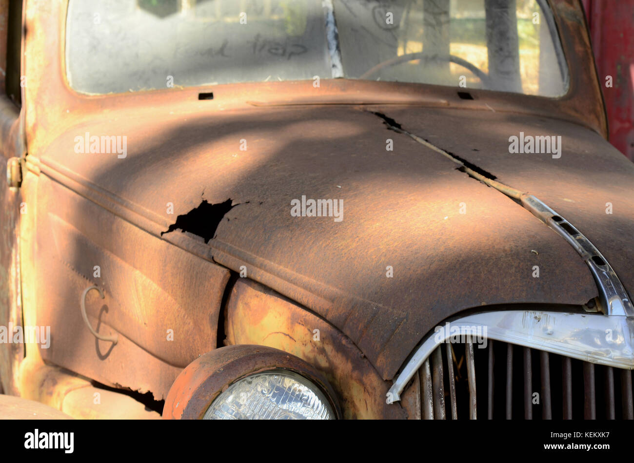 rusty vintage automobile Stock Photo - Alamy