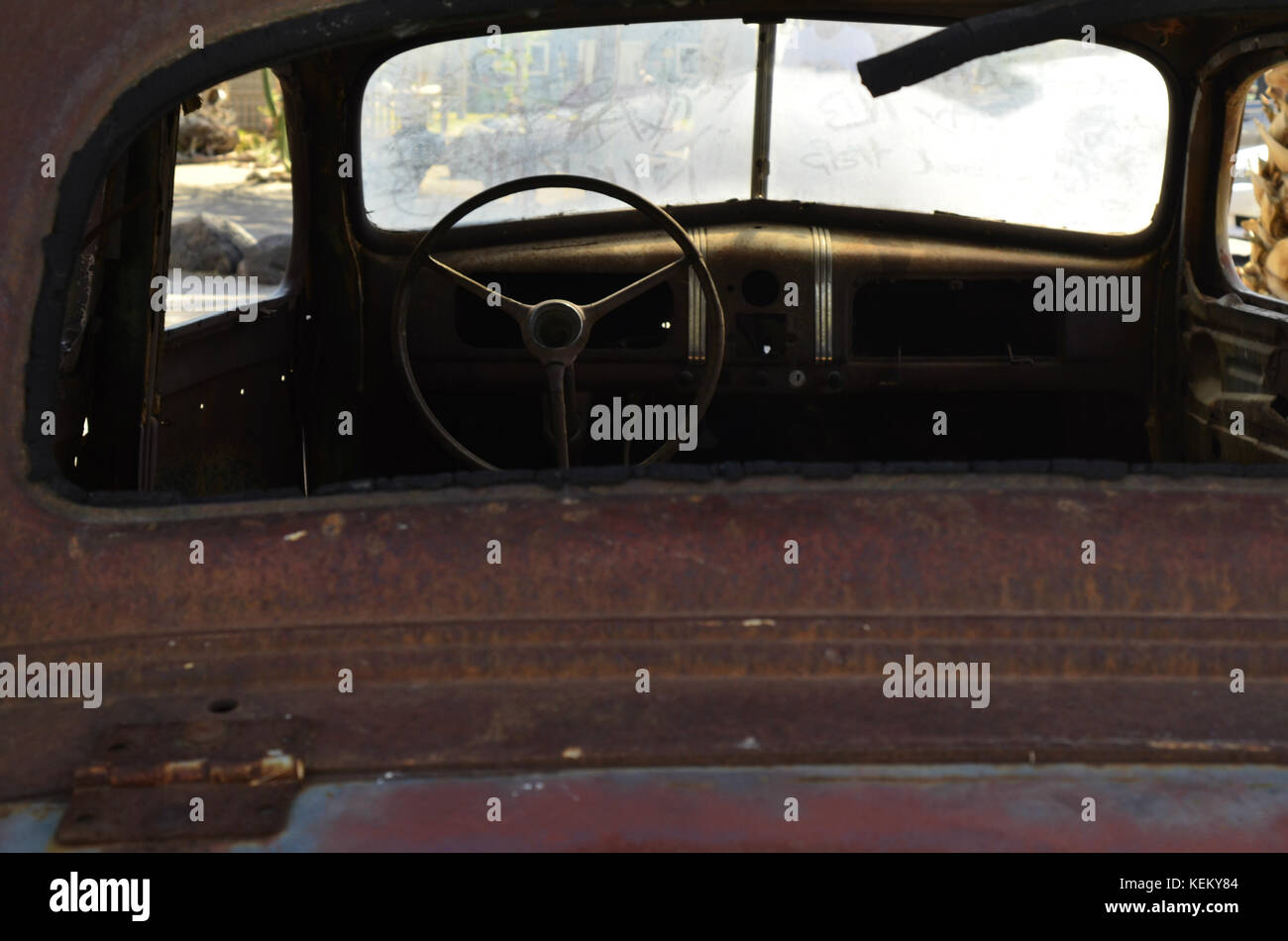 rusty vintage automobile Stock Photo - Alamy
