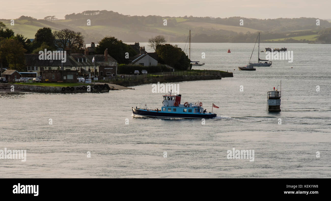 Mount edgcumbe ferry hi-res stock photography and images - Alamy