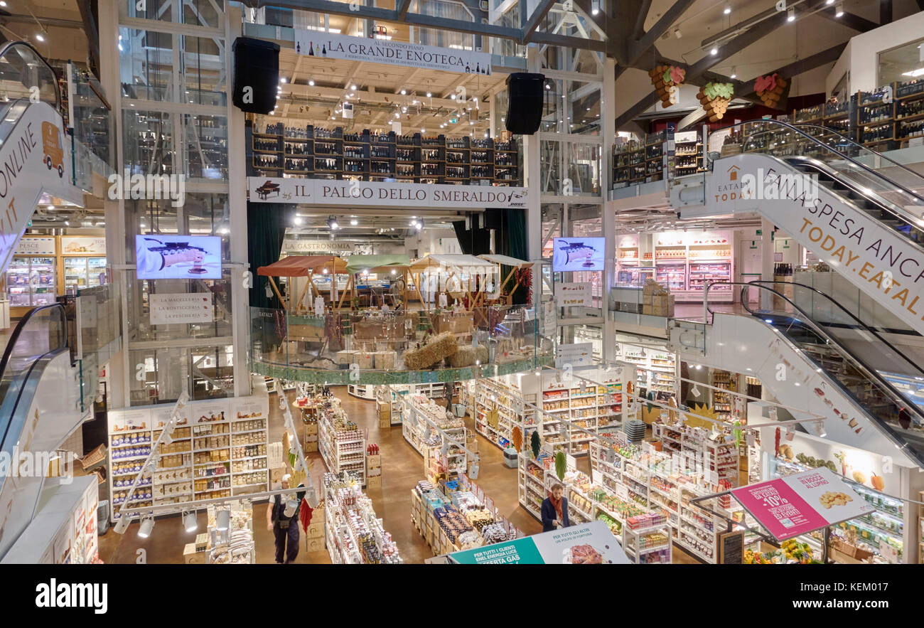 Eataly food store in Milano, Piazza 25 Aprile, Italy Stock Photo - Alamy