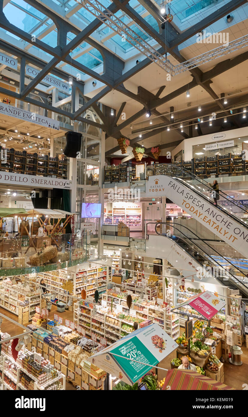 Eataly food store in Milano, Piazza 25 Aprile, Italy Stock Photo - Alamy