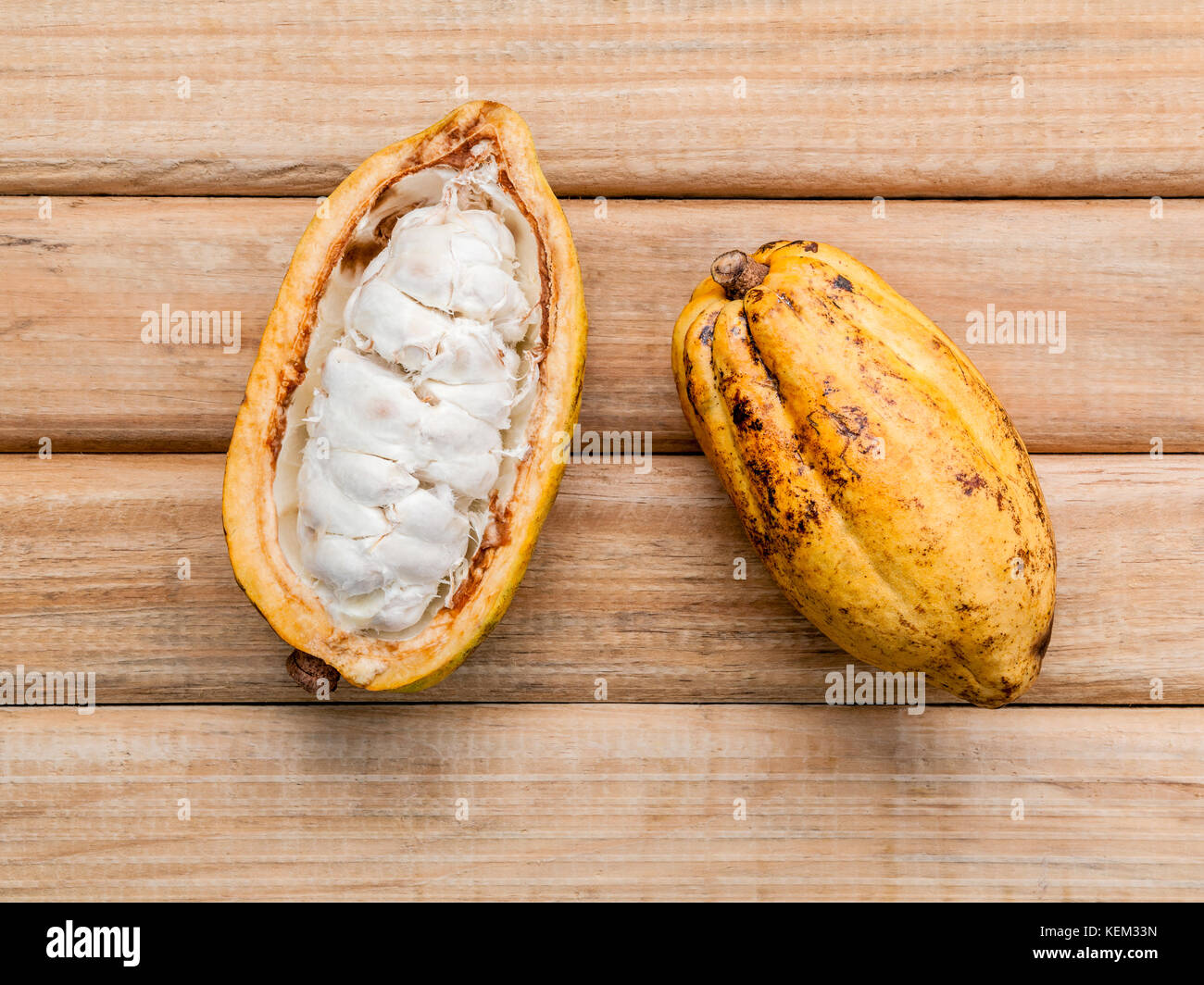 Ripe Indonesia's cocoa setup on rustic wooden background Stock Photo ...