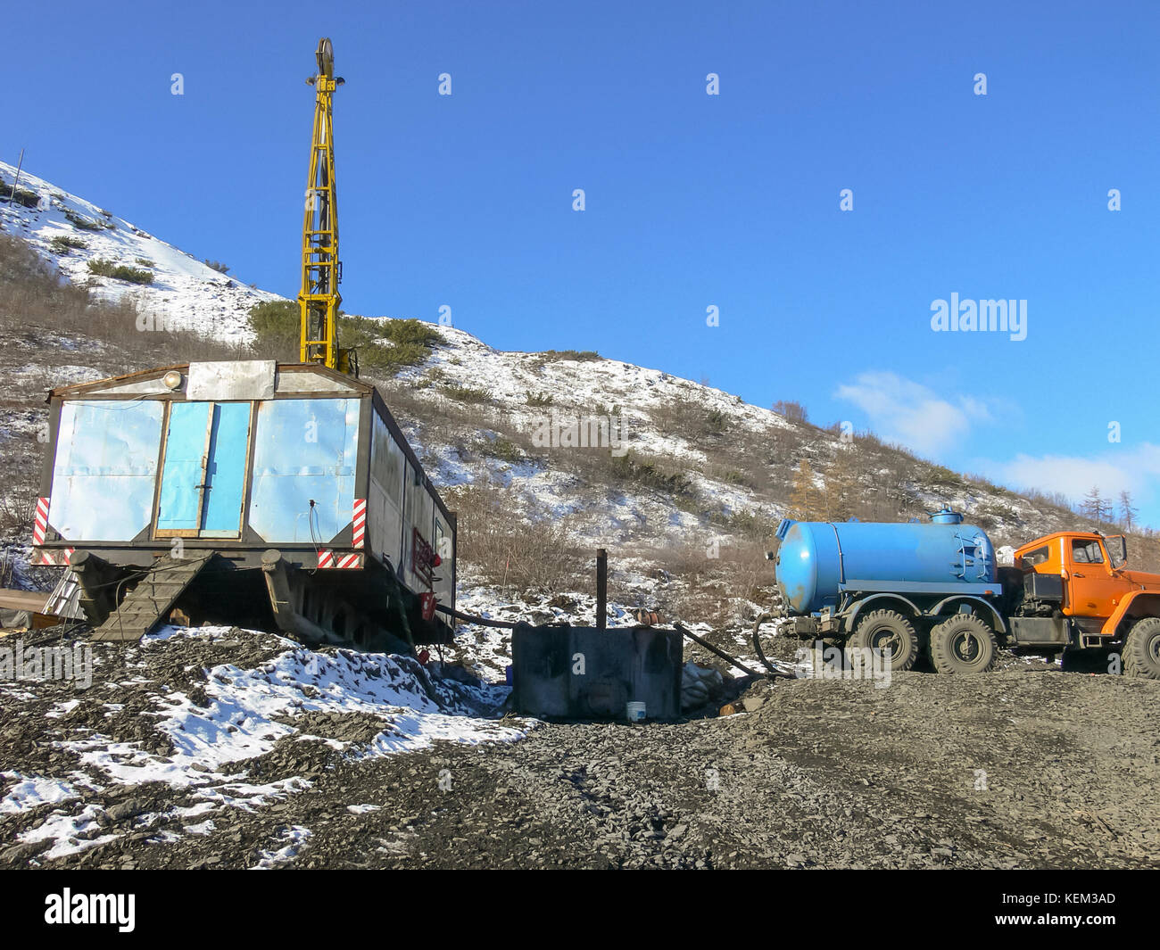 Equipment in place of gold exploration. Caravan with a tower for ...
