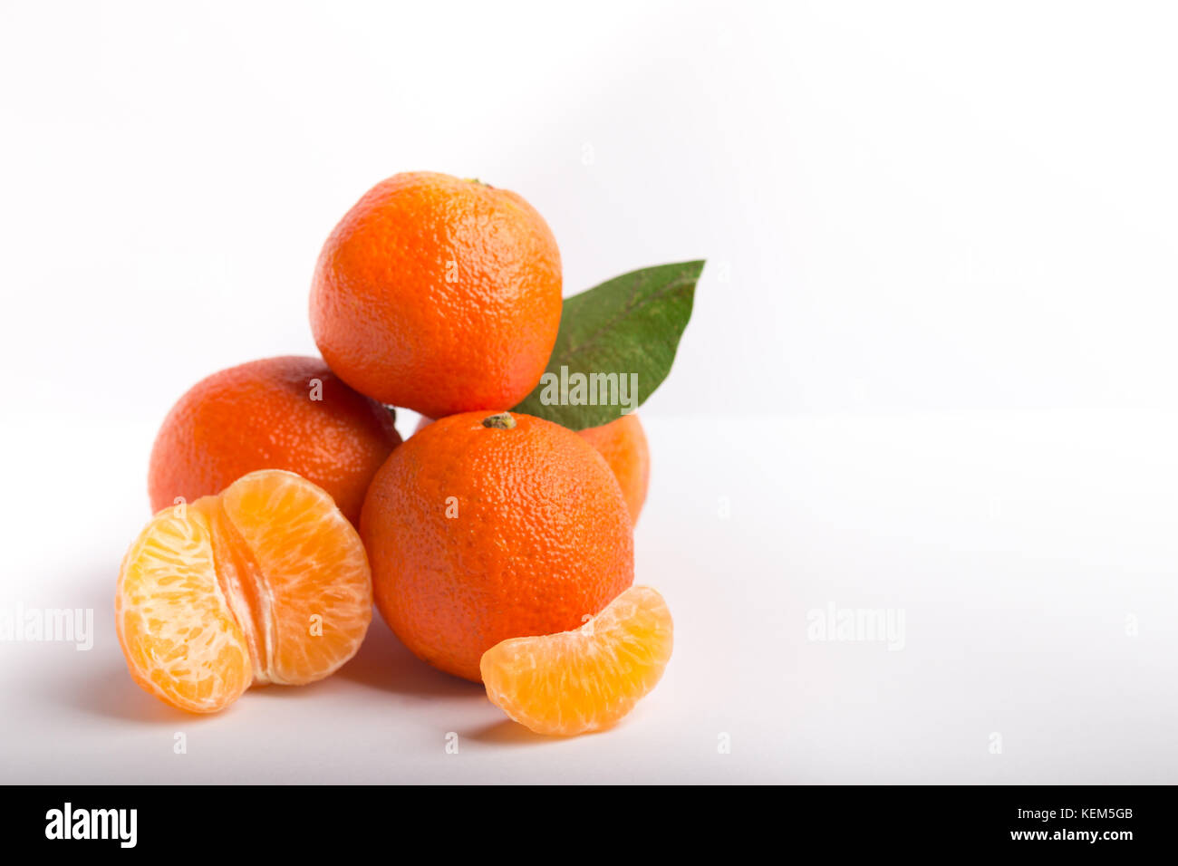Group mandarin fruit whole hi-res stock photography and images - Alamy
