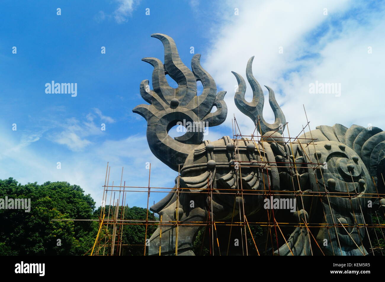 Giant cow statues hi-res stock photography and images - Alamy